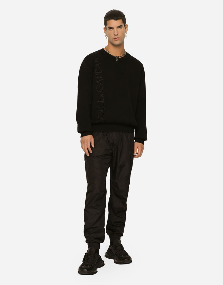 Nylon cargo pants with logo tag in Black for | Dolce&Gabbana® US