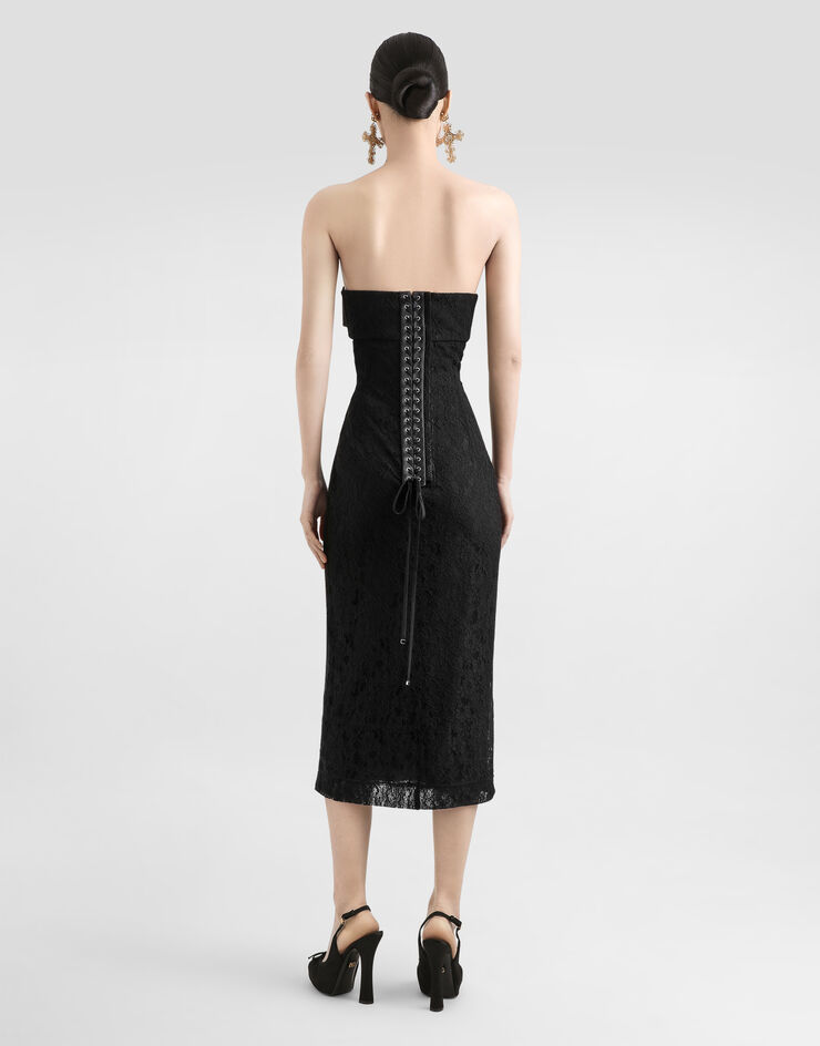 Vestido de encaje sin tirantes con copas cónicas en Negro de Mujer ...